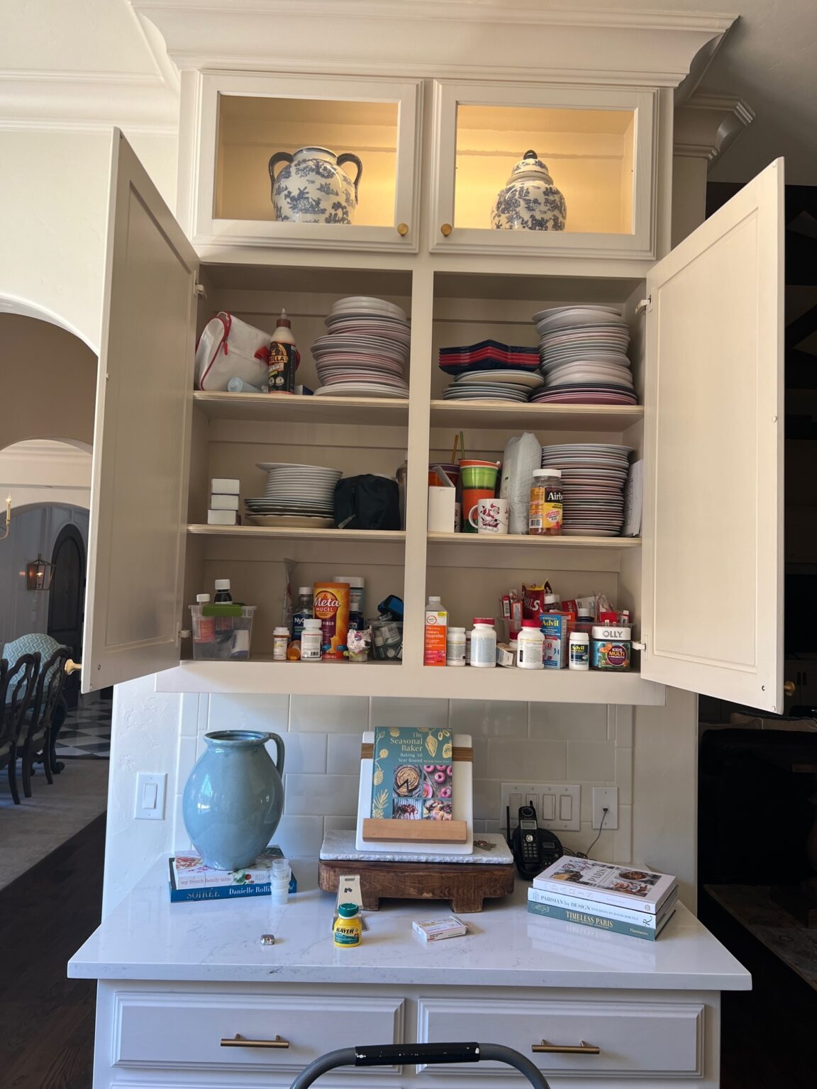 Let's Look: WHAT'S IN OUR MEDICINE CABINETS? - Mix & Match Mama